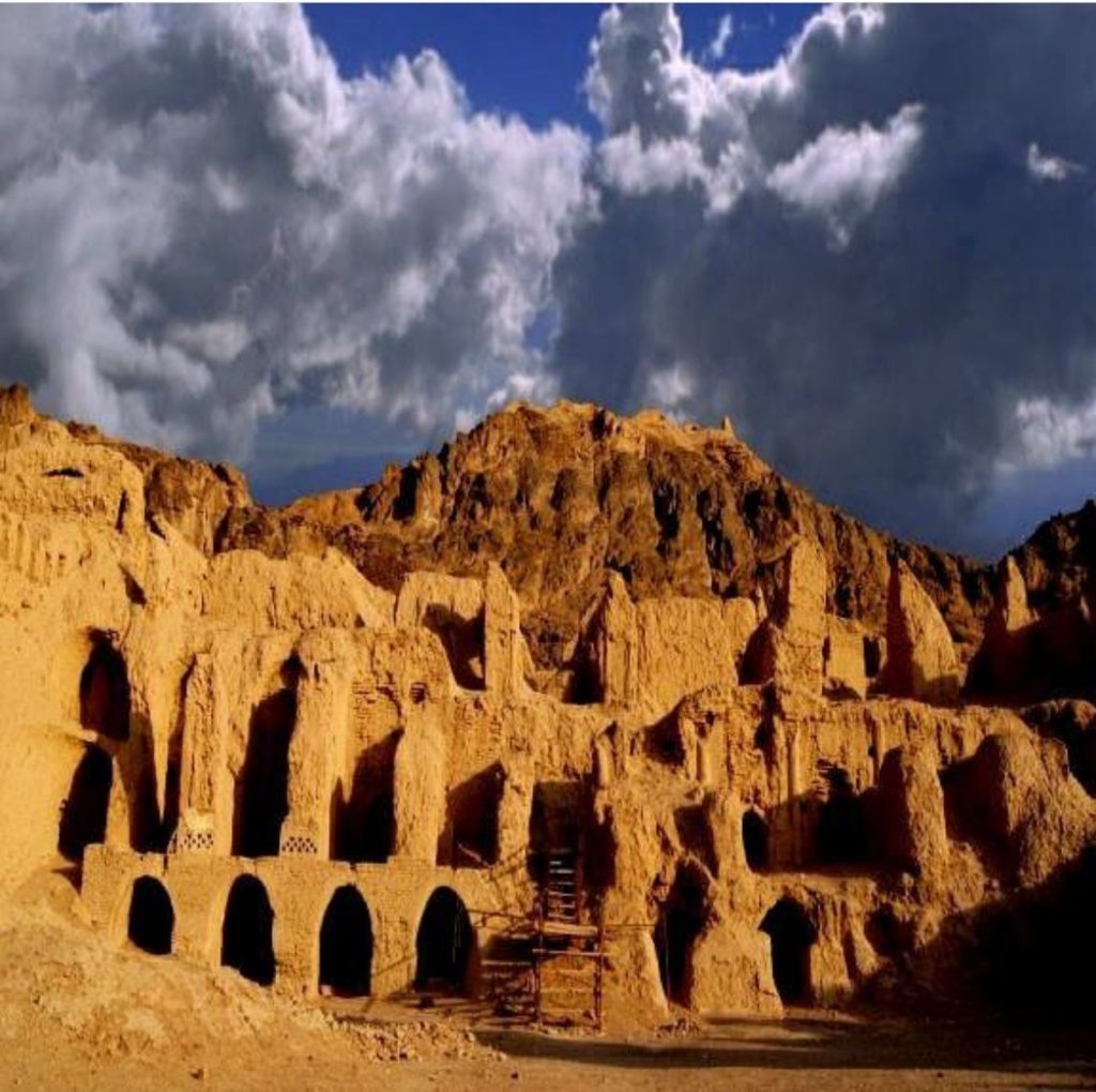 The Burnt City (Shahr-e Sukhteh): Iran's Ancient Enigma | Kental Travel
