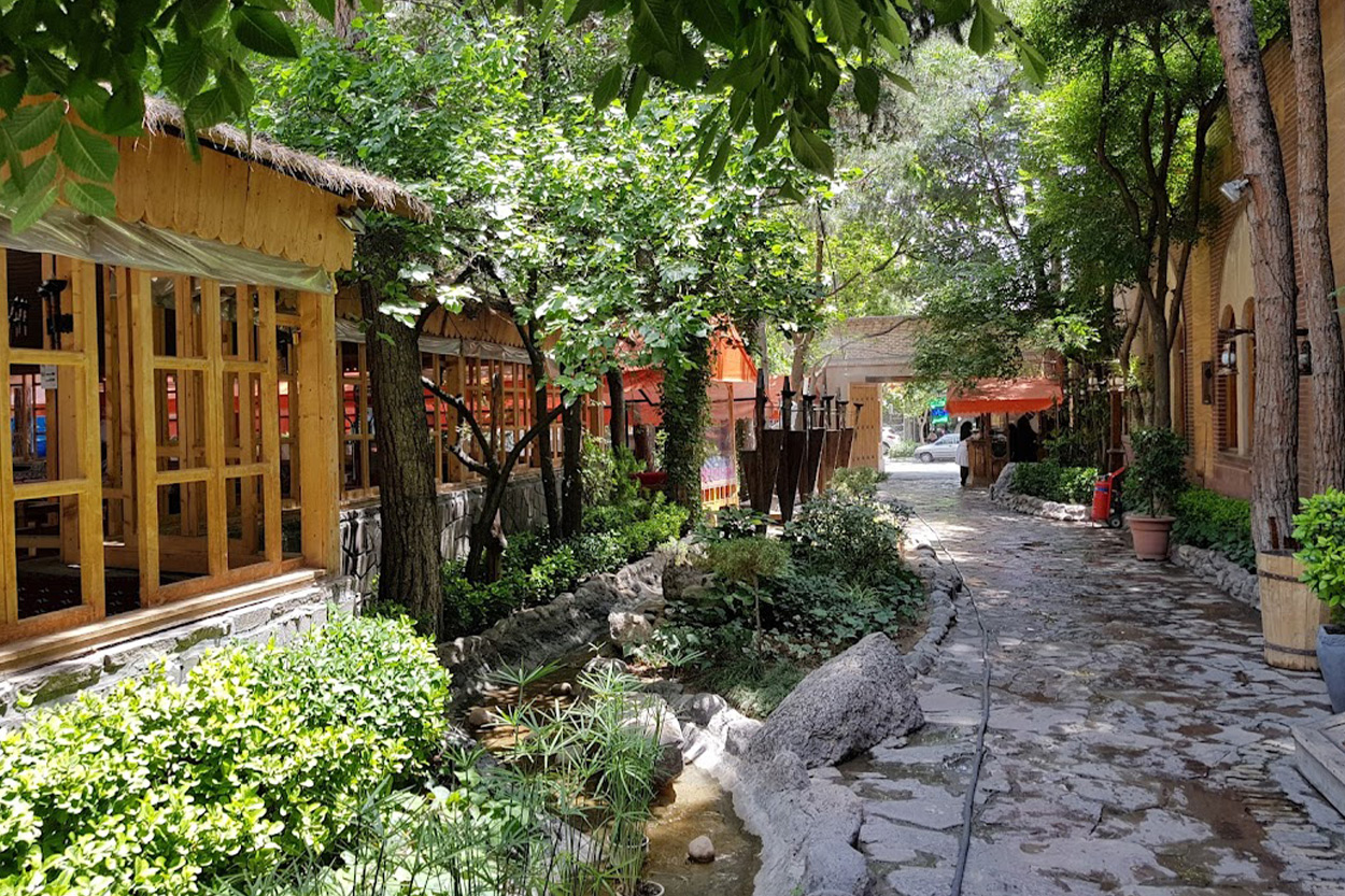 Padideh Shandiz Restaurant In Mashhad
