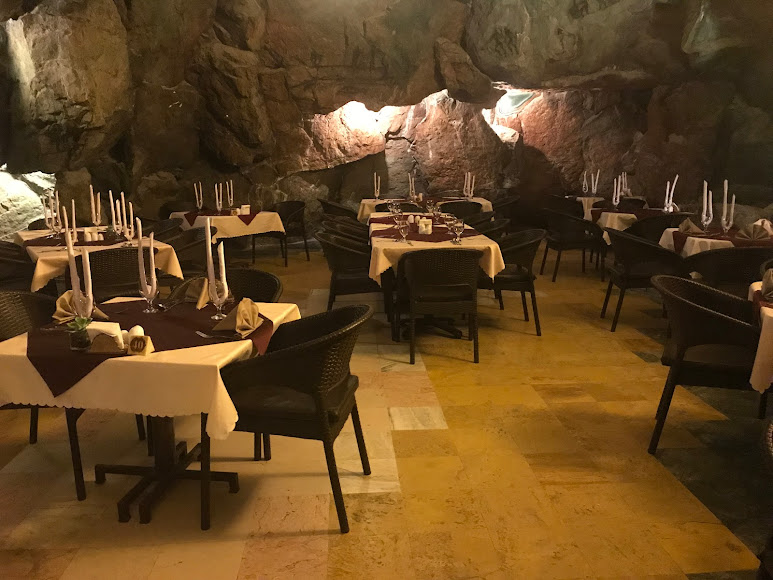 Koohe Noor Restaurant, Kish Island: A Unique Culinary Experience ...